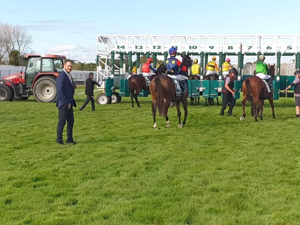 Horse Racing & Track Vets - Veterinary Associates Equine